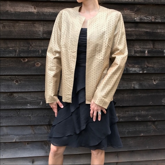 Yvonne & Marie | Jackets & Coats | Yvonne Marie Boxy Silhouette Die Cut ...